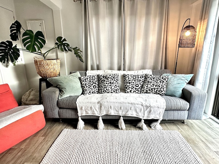 A Cute Beach Batch By Mount Maungani Surf Beach. - Mount Maunganui