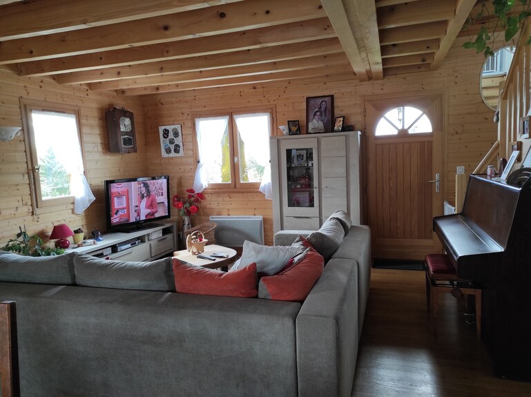 Chalet En Pleine Nature Pouvant Accueillir 12 Personnes, Randonnées, Pêche, Ski - Auvergne