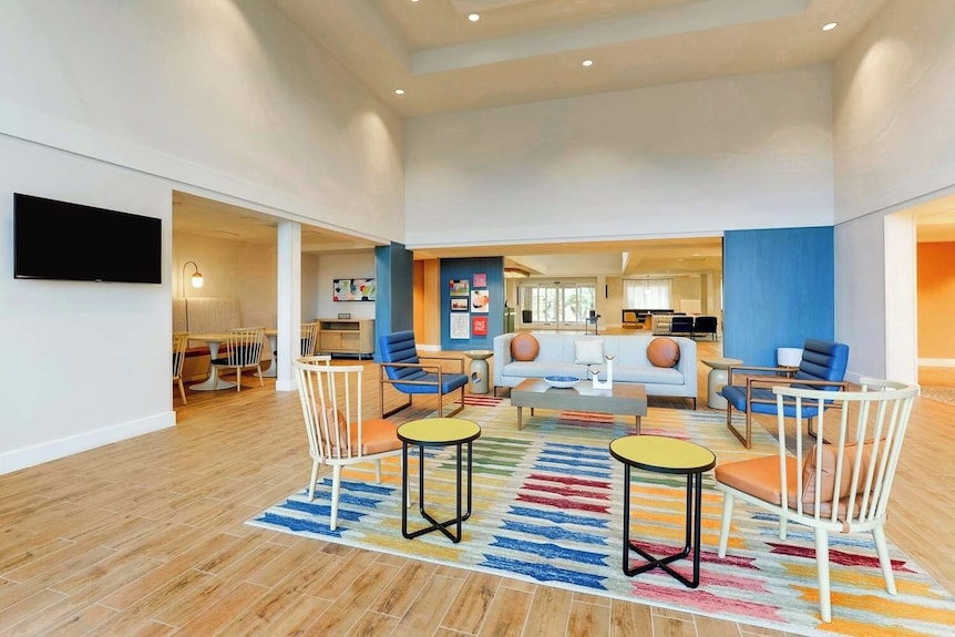 Enjoyable Trip! Spacious And Pet-friendly Unit, Onsite Parking - South San Francisco, CA