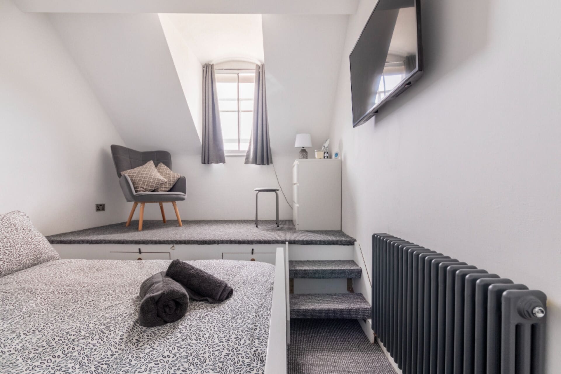 Castle Garden View - Two Steps From Central Rochester High Street - Gillingham