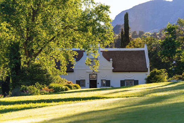 Navarre Residence - Cape Town