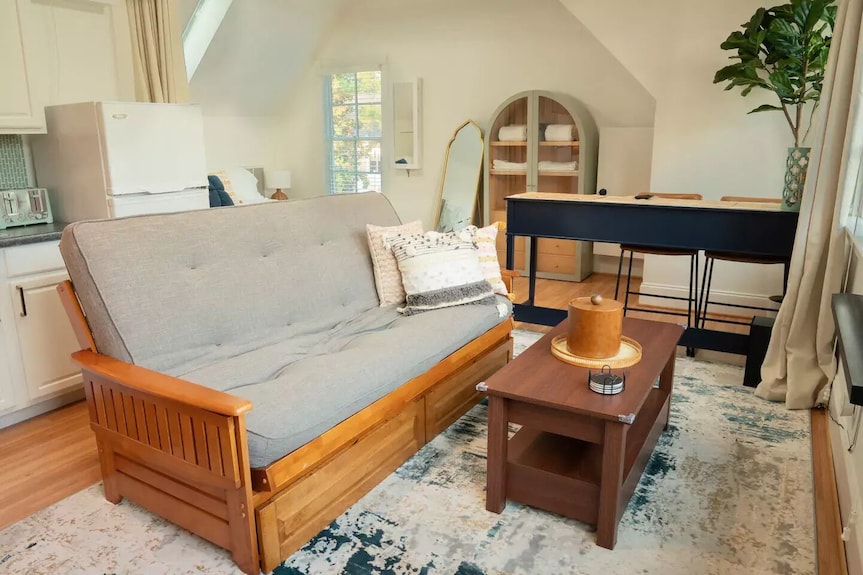 Amazing Studio Guesthouse, In Beautiful Columbia Lake Community Suburb. - Ridgeway, SC