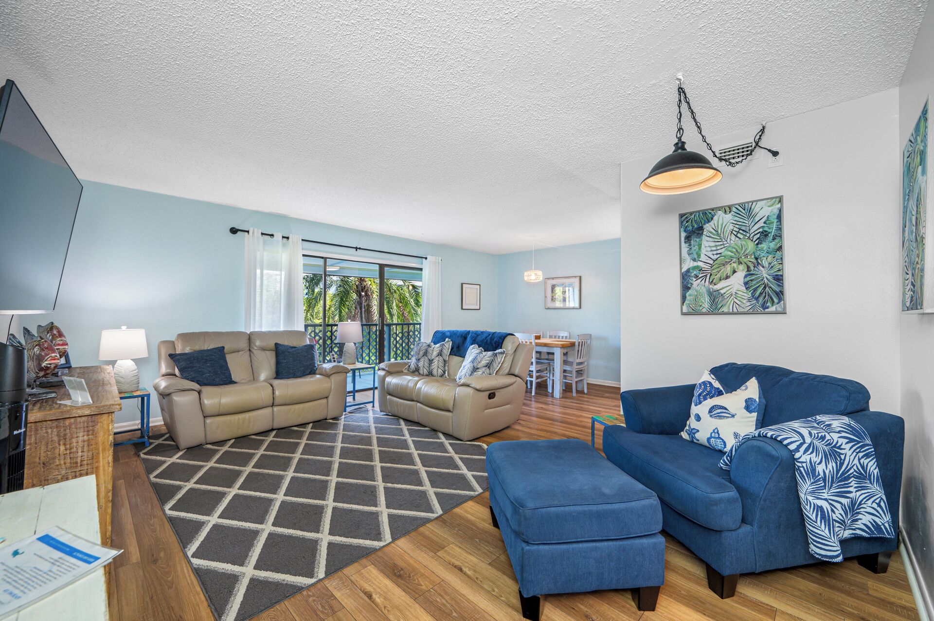 Relaxing Clearwater-st Pete Beaches!! Clean, Beachy And Water Sports! - Indian Shores, FL