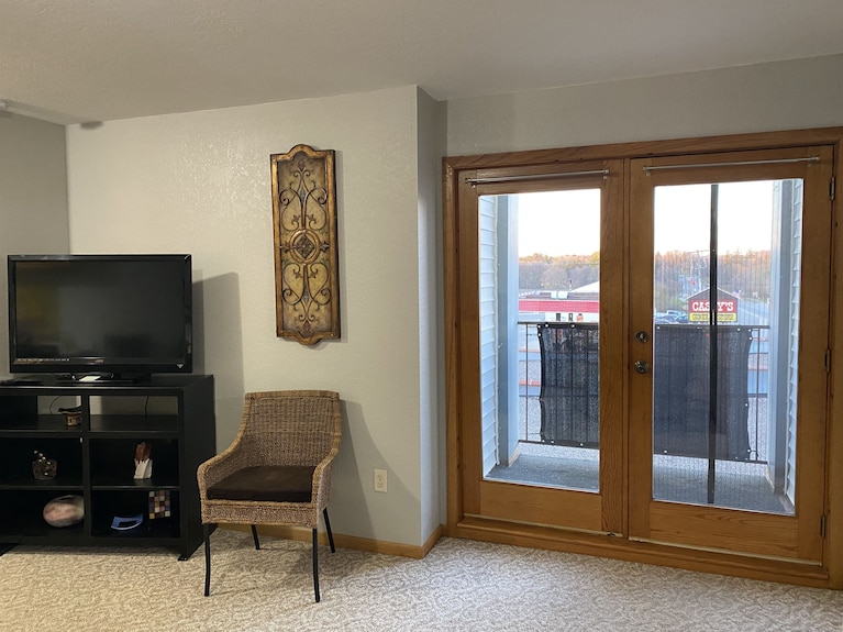 2 Bedroom Apartment In Downtown Zumbrota. Sleeps 4-6. - Minnesota