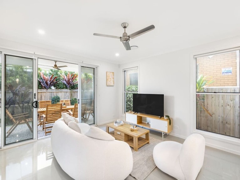4br Cozy House 5mins To Beach - Surfers Paradise