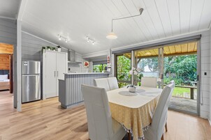 Bungalow Familiar | Refeições no quarto