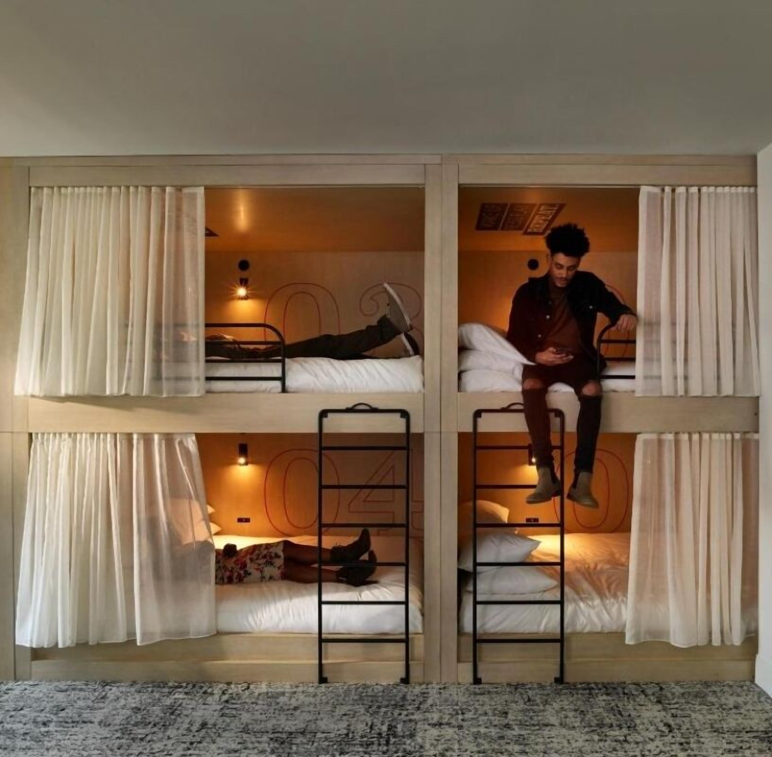 Minutes To Georgia Aquarium And Zoo Atlanta! Onsite Parking, Pets Allowed! - Atlanta