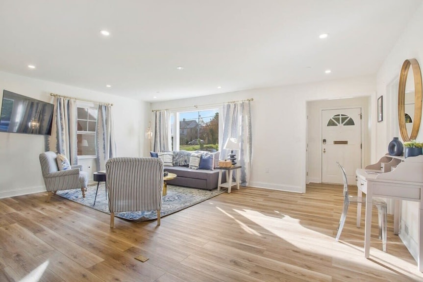 Cute Bungalow Blocks To Stadium - Annapolis, MD