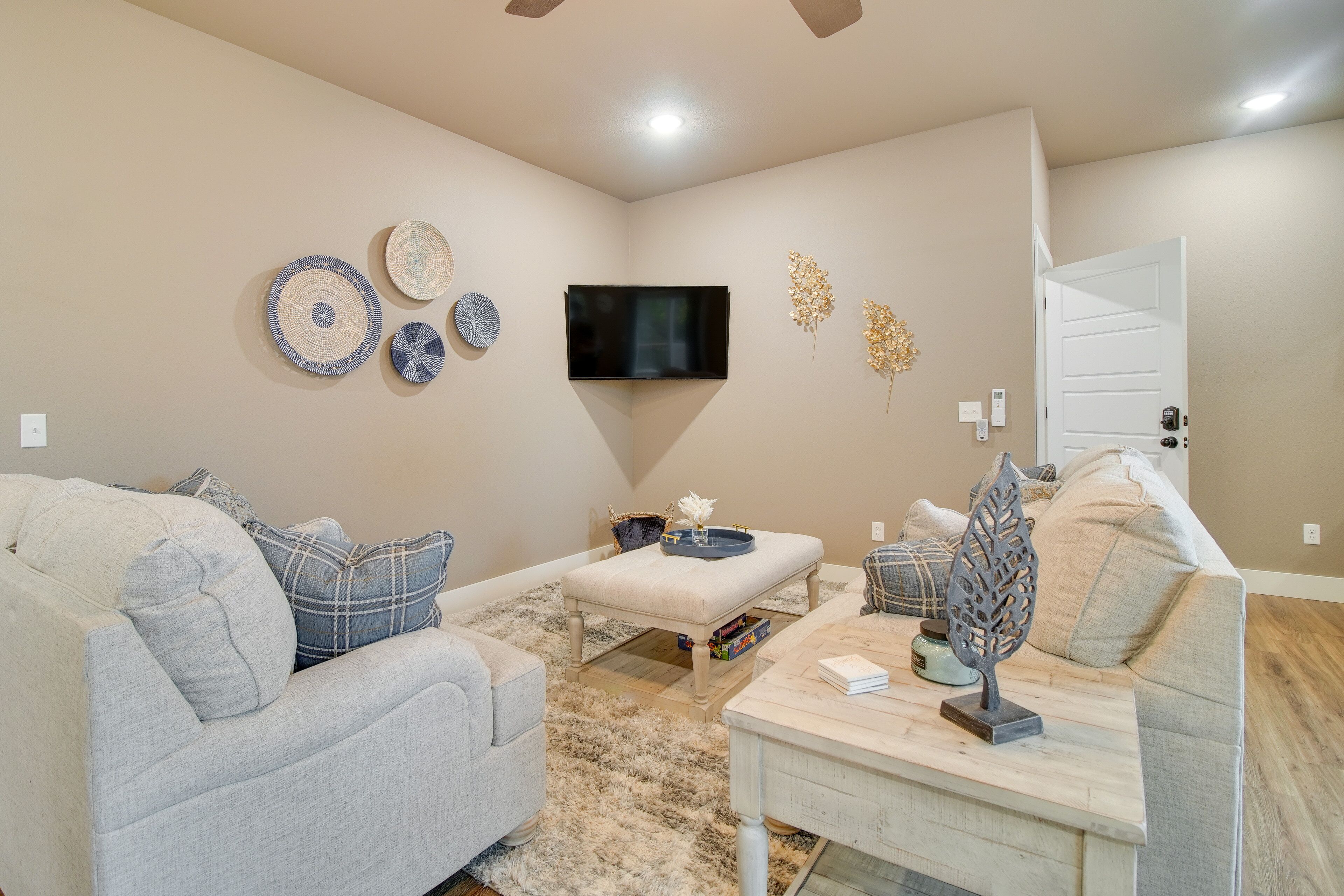 Arkansas Guest Suite W/ Deck: Near Fayetteville! - Fayetteville, AR