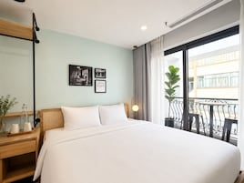 Quarto Executivo, Vista para a cidade (King) | Roupa de alta qualidade, cofre no quarto, secretária, Wi-fi grátis 