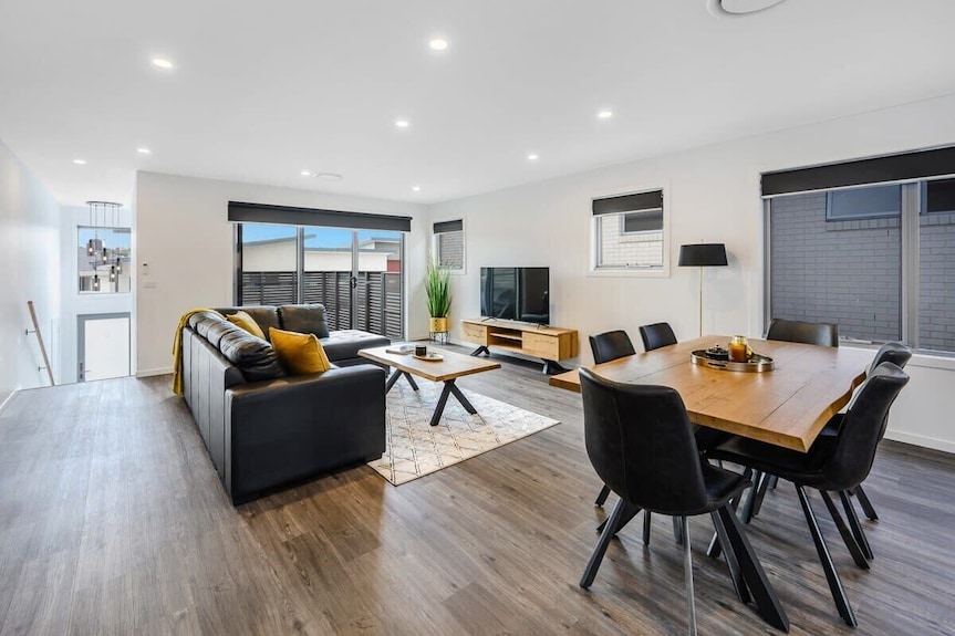 Ultra Modern 3-bedroom Villa 4, Near Airport & Cbd - Hobart