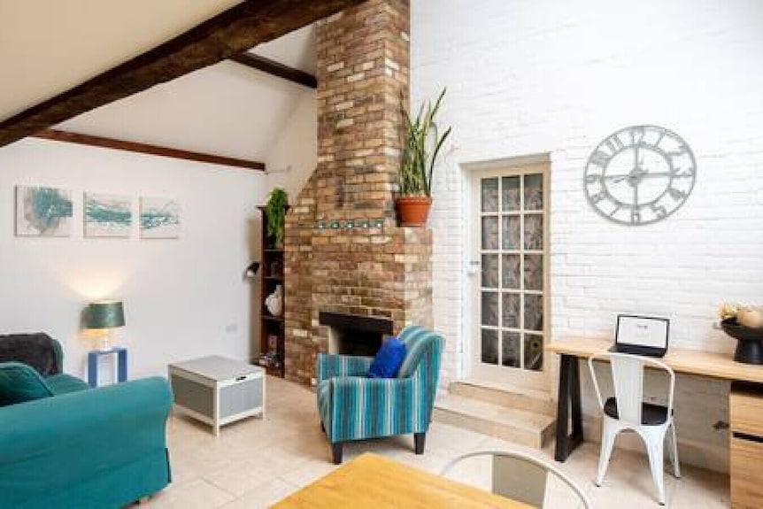 Charming Oxford Cottage - 牛津