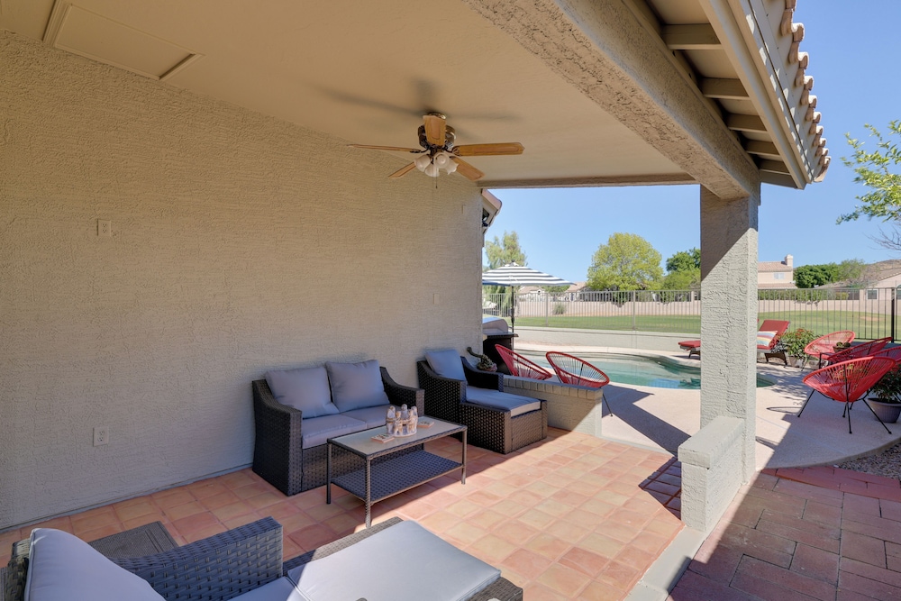 Serene Glendale Home W/ Pool + Golf Course View! - Glendale, AZ