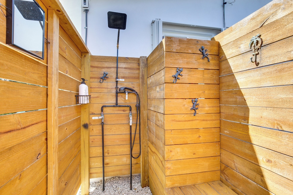 Heated Pool & Fenced Yard: Pompano Beach Home - Deerfield Beach, FL