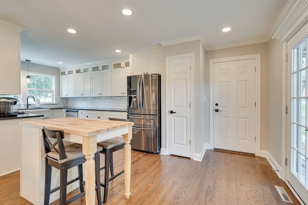 Powell Home W/ Fire Pit - 5 Mi To Columbus Zoo! - Columbus, OH