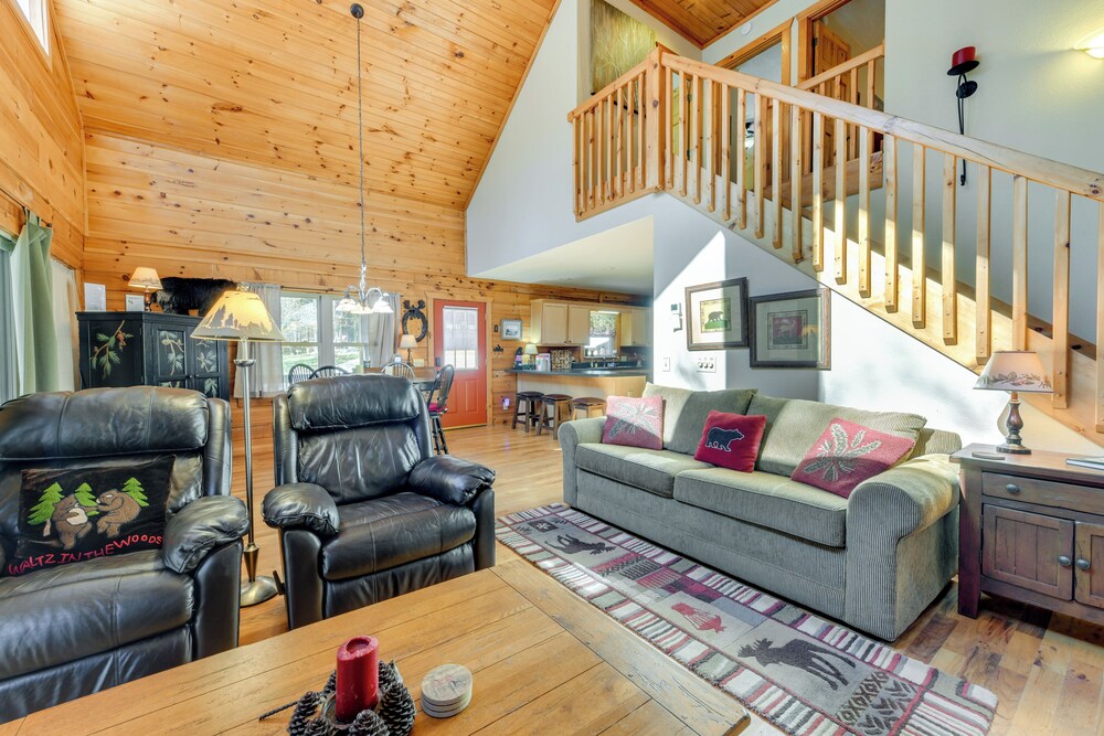 Creekside Cabin W/ Fire Pit & Grill On Hemphill - Maggie Valley, NC