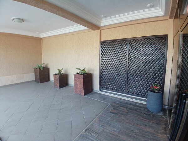 Relax Court Hotel - Accra