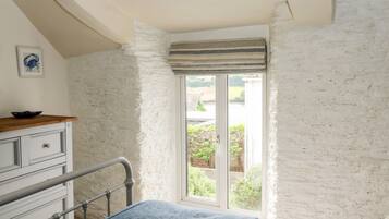 3 quartos, com decoração personalizada, com mobília individualizada