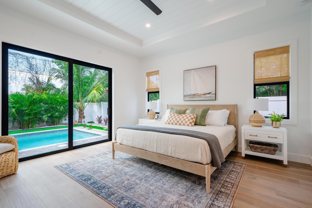 Welcome to "The Endless Summer House"! - North Naples | Vrbo