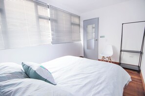 Quarto casal standard | Wi-Fi de cortesia, roupa de cama