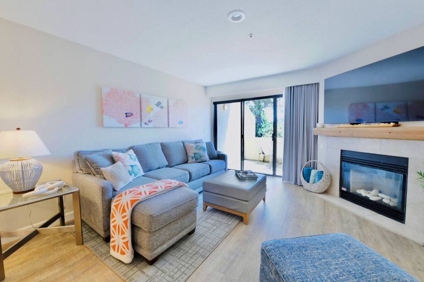 Luxury Villa - Flora View - Seascape - Heated 80° Pools - Relaxing Fireplace - Ground Level - Aptos