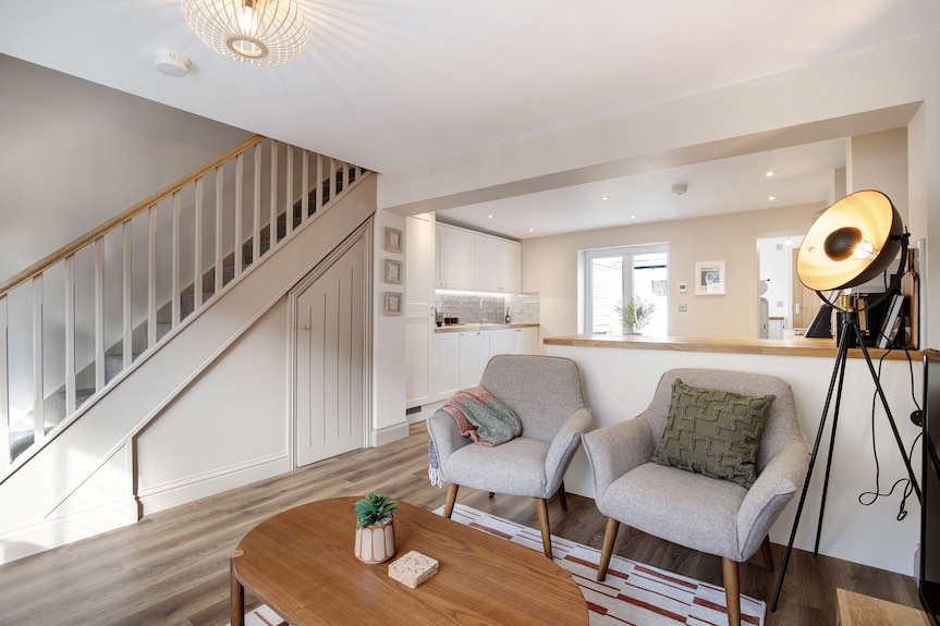 Beautifully Refurbished Cottage In Lower Wivenhoe With Games Room, Pet Friendly! - Essex