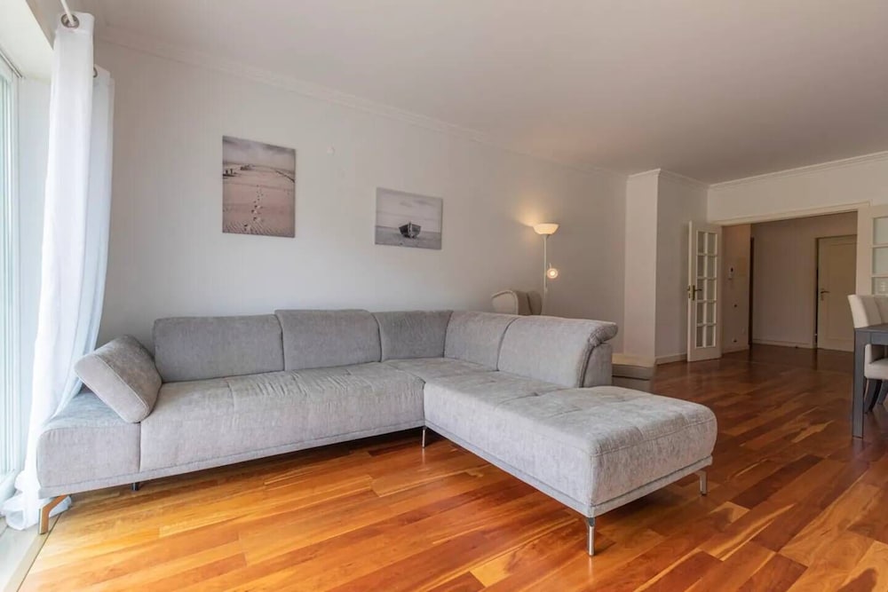 Stunning Apartment W/ Pool - Cascais