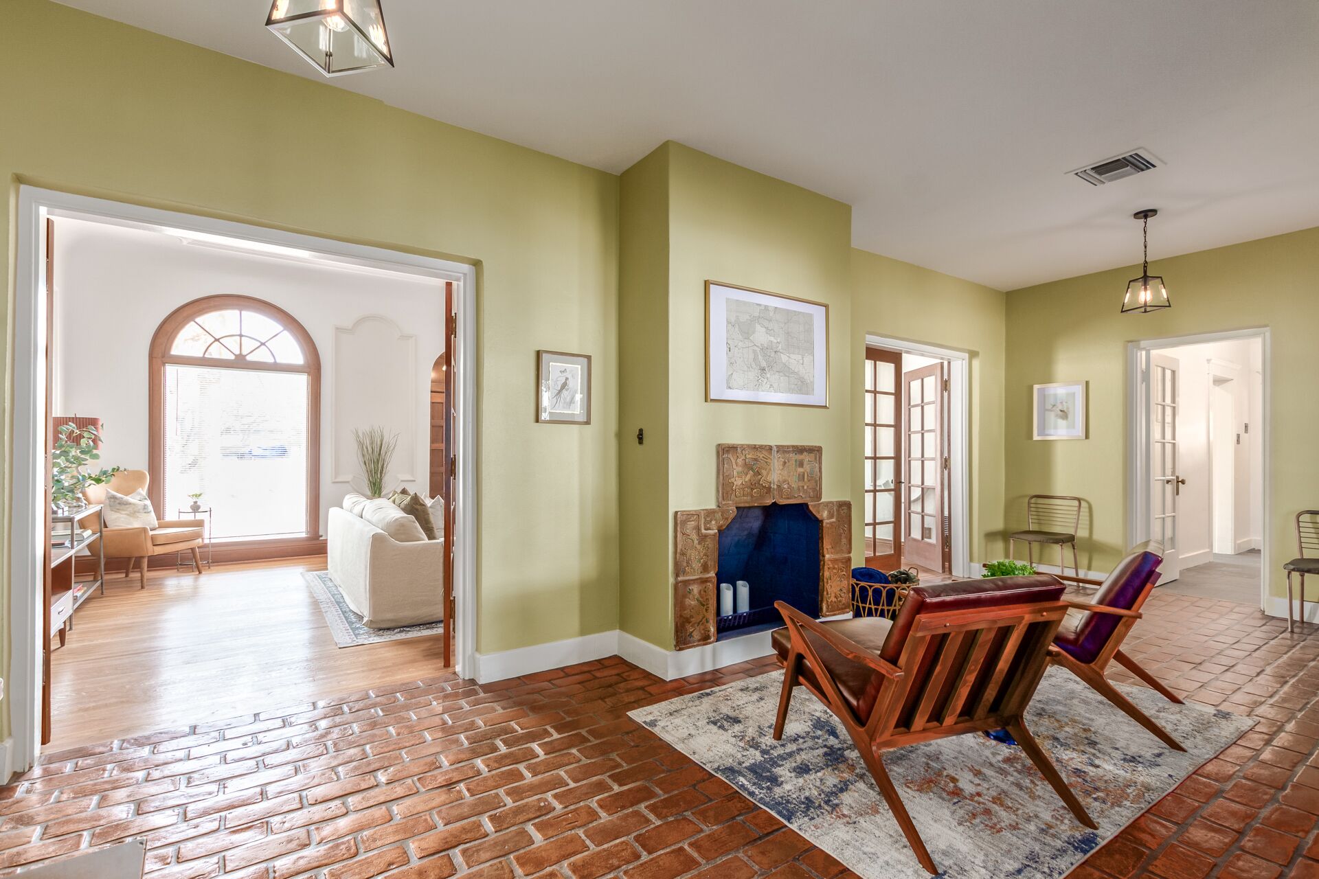 Newly Updated Charming House With Resort-style Amenities And Centrally Located! - Tucson