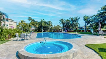 Piscina exterior