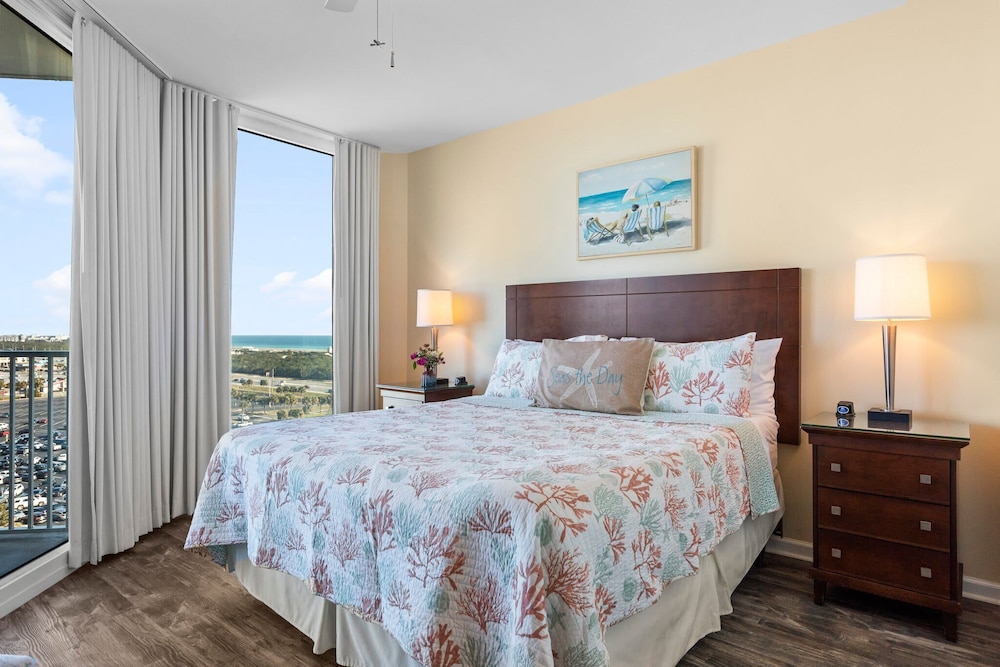 11th Fl, Pools, Walk/shuttle To Beach, Resort - Destin, FL