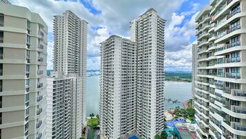 Apartamento Comfort, varanda, vista para o mar | Vista do quarto