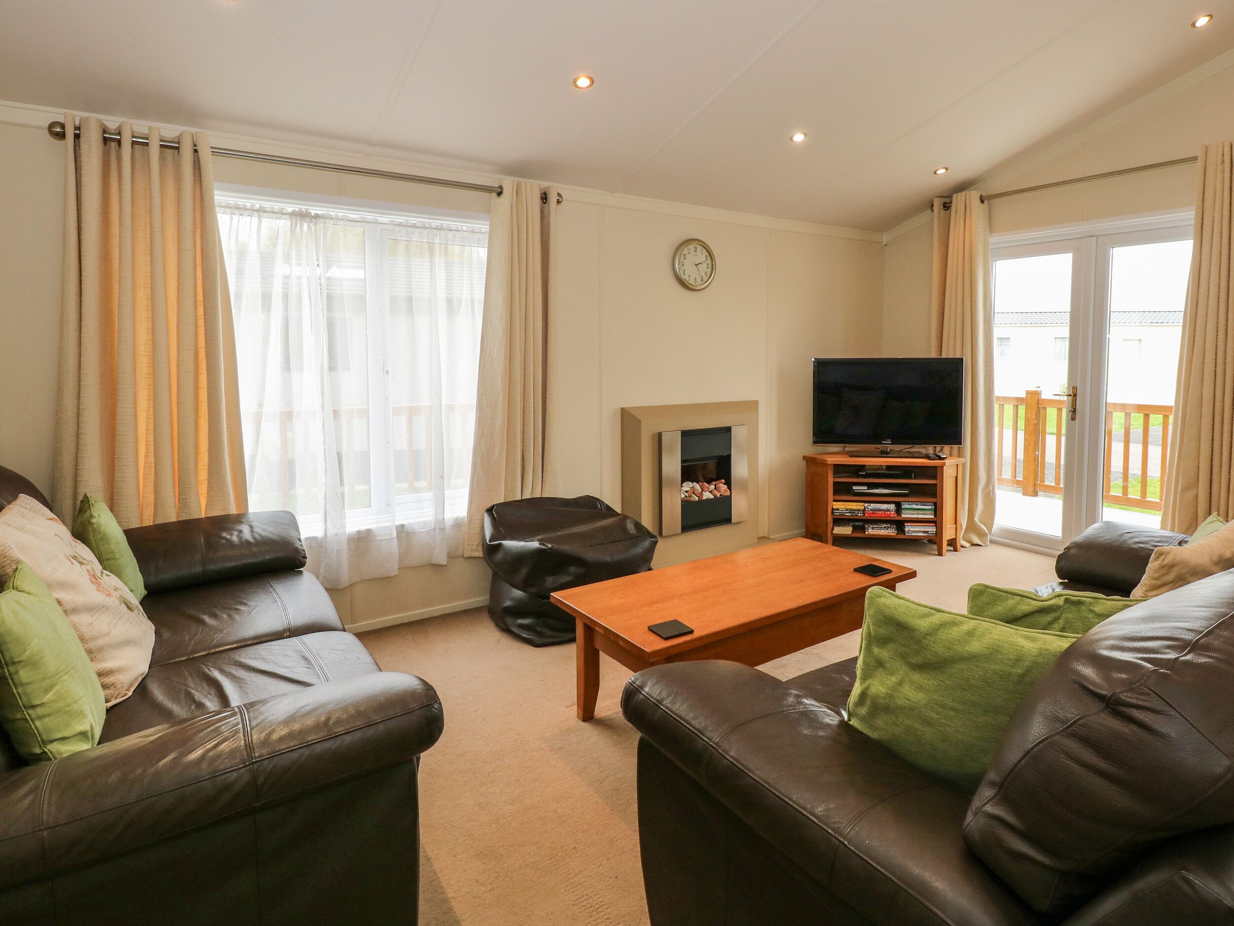 Jolie, Pet Friendly, Country Holiday Cottage In Hunstanton - Heacham