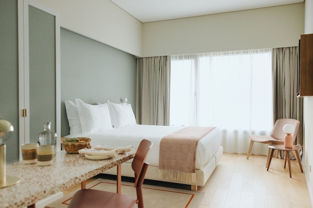 Nine Dots Azorean Art Boutique Hotel - Ponta Delgada