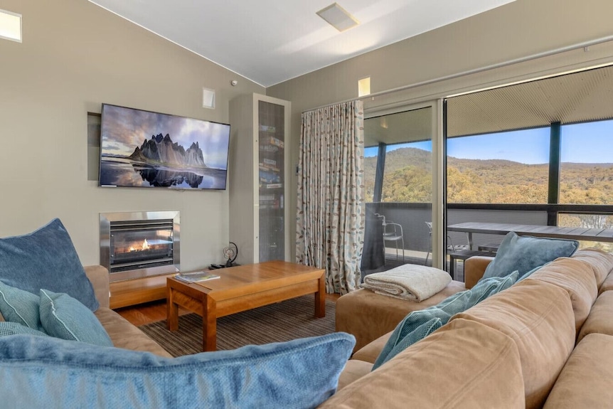 Udelka Chalet | Crackenback | Huge 3br | Views - New South Wales