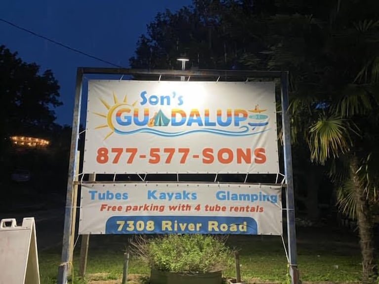 Son's Guadalupe Glamping Tents #D & Cabana #5 - キャニオン・レイク, TX