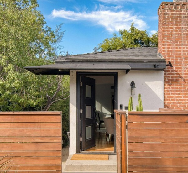 Silver Screen By Avantstay Luxe Backyard Escape - Los Angeles, CA