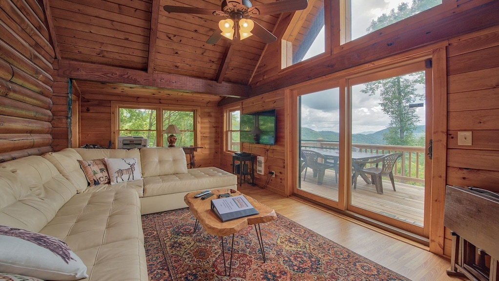 Beautiful Log Cabin With Panoramic Views - Maggie Valley