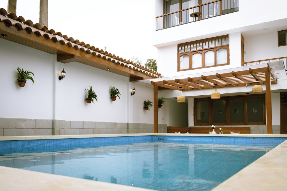 Hotel Baños Del Inca Premium - La Libertad, Perú