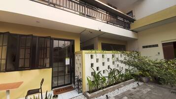 Fachada da propriedade