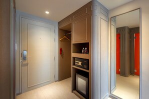 Quarto Triplo | Secretária, quartos insonorizados, Wi-fi grátis 