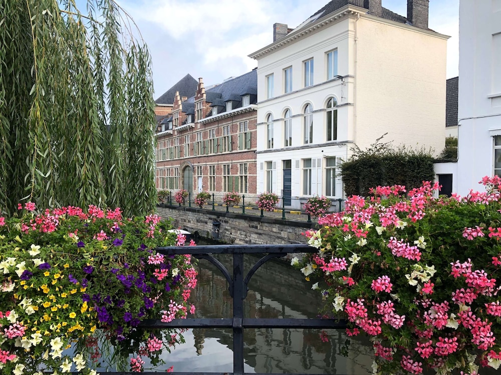 Comic Art Hotel - Gand