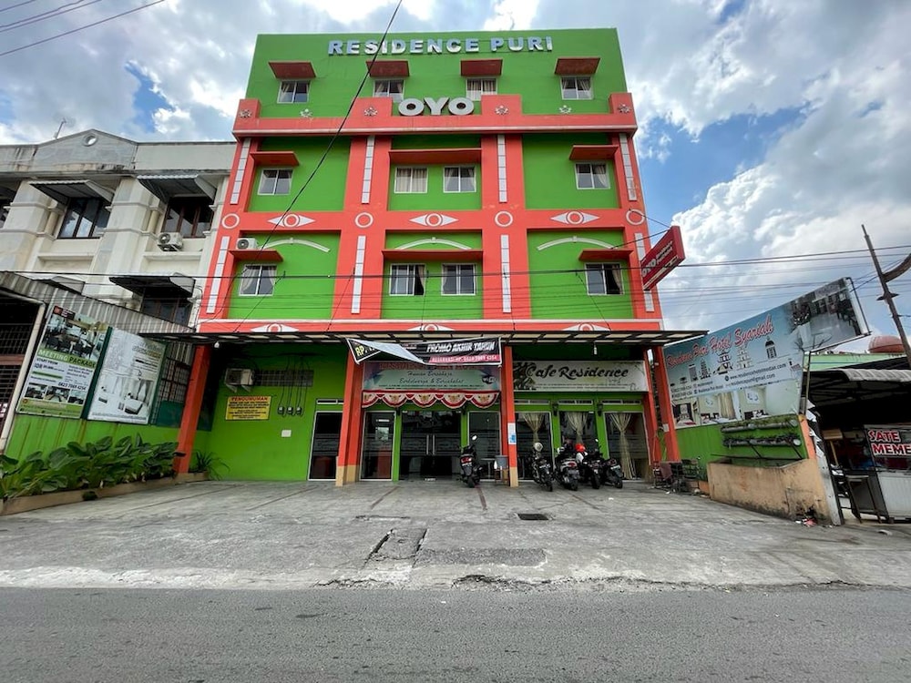 Capital O 93285 Residence Hotel Syariah - Medan