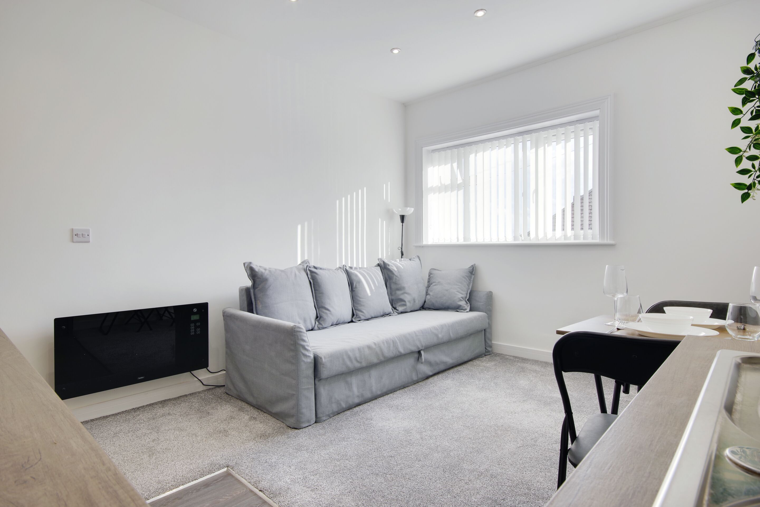 One Bedroom Compact Central Apartment - Poole