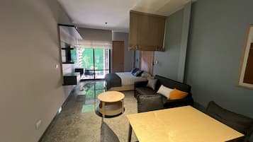 Apartamento Comfort, 1 cama queen-size e sofá-cama, na torre | Cortinas/cortinados opacos, ferro/tábua de engomar, Wi-fi grátis