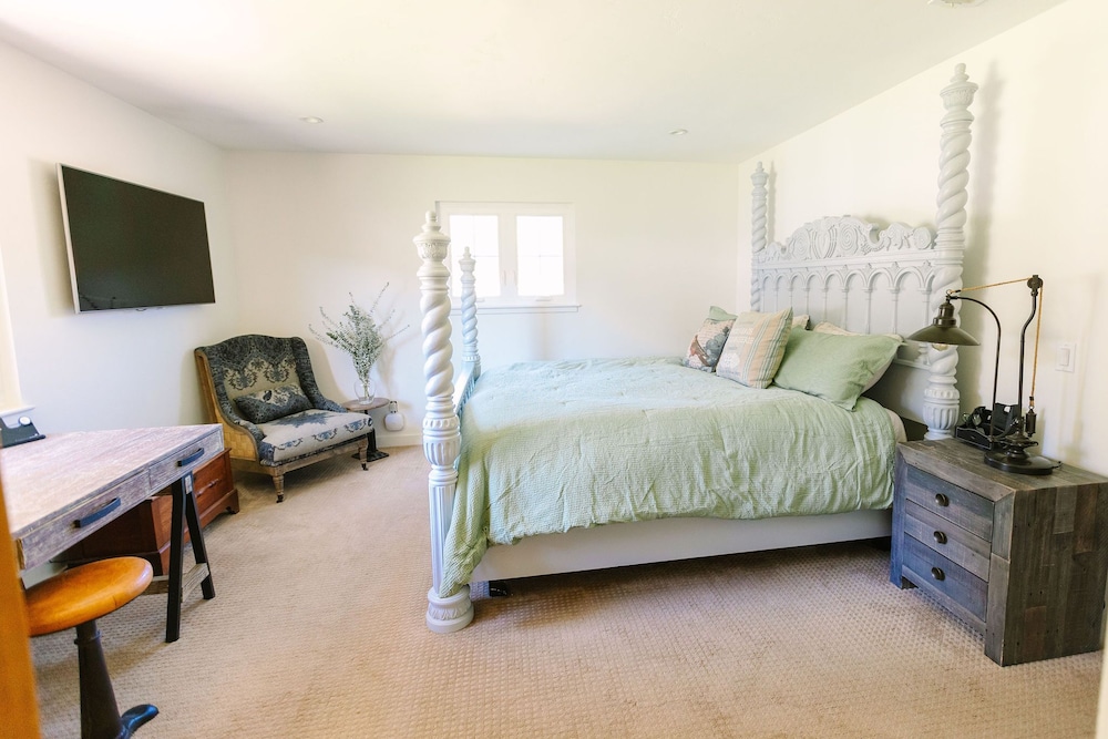 Farmhouse Santa Ynez Valley In The Heart Of Los Olivos Wine Tasting Town! - Santa Ynez, CA