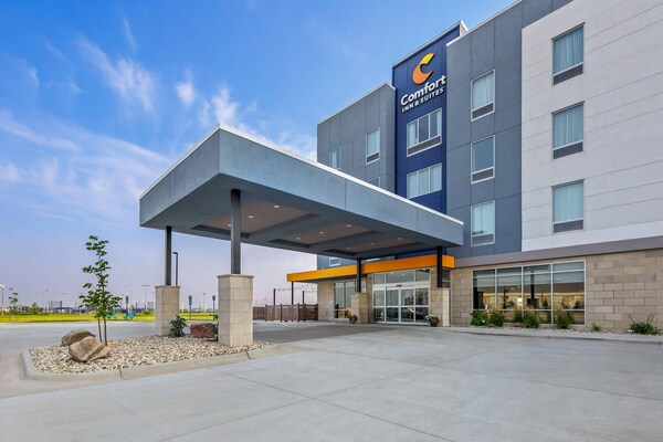 Comfort Inn & Suites At Sanford Sports Complex - Sioux Falls, SD