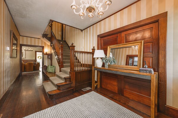 The De La Vina Inn - Ventura County, CA