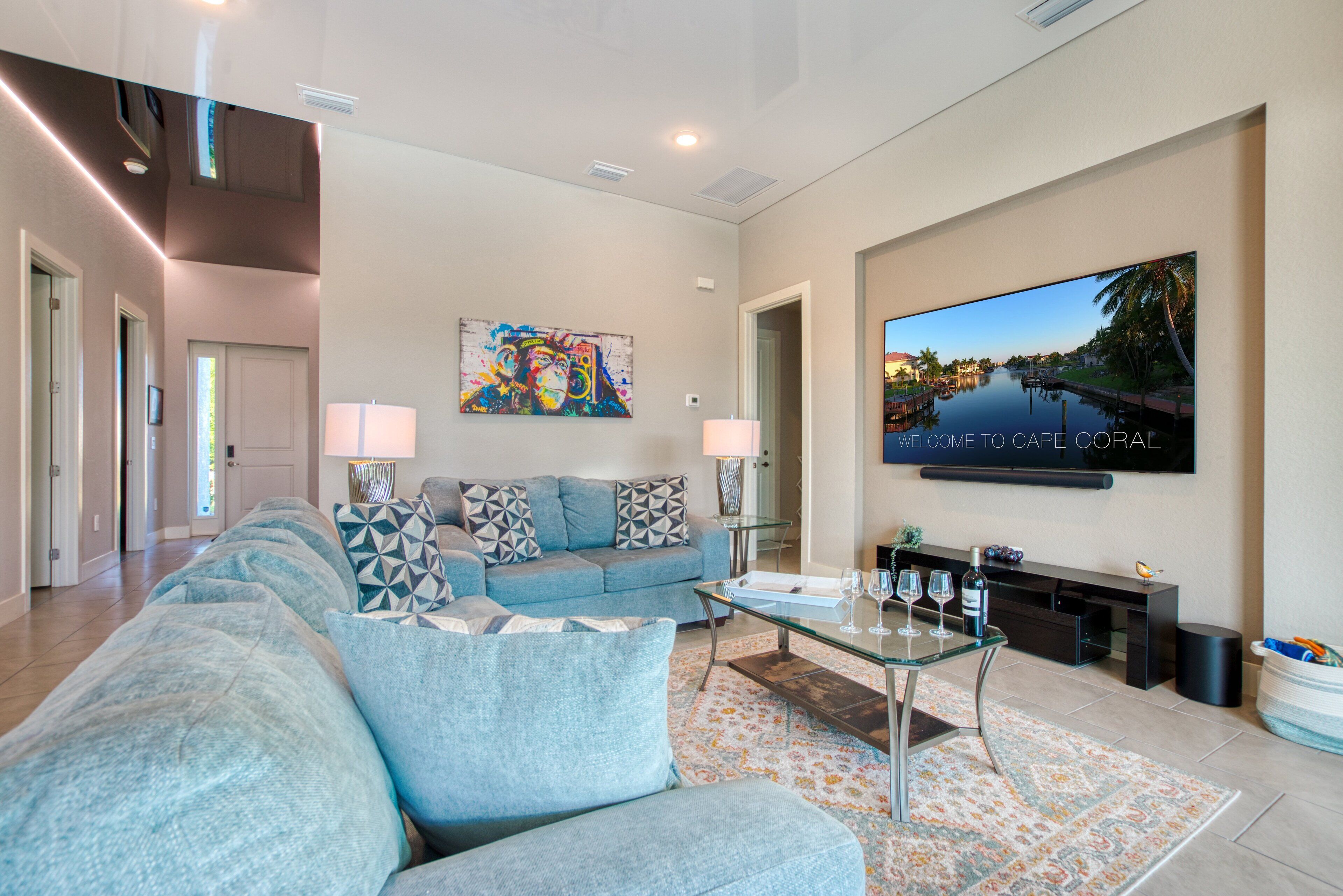 Villa Modern Times  Heated Pool | Water View | Boat Rental + Tours Voucher Incl. - Fort Myers, FL