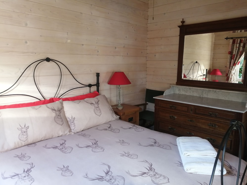 Chalet With Private Pool Overlooking Meadow And Woodland - Périgord