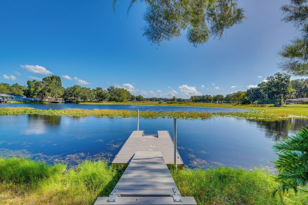 Lakefront Inverness Getaway W/ Kayaks & Bikes! - Inverness, FL